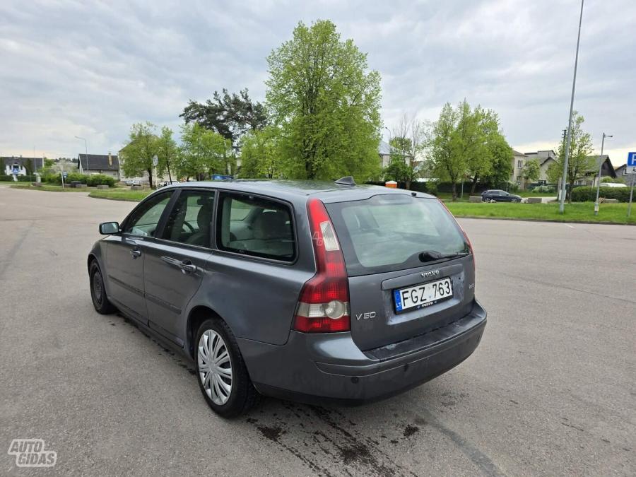 Volvo V50 2004 in Varena, with an engine capacity of 2.00 L and mileage of 398 thousand km for 650 €, photo 9 on AUTOMOTO.COM.LV