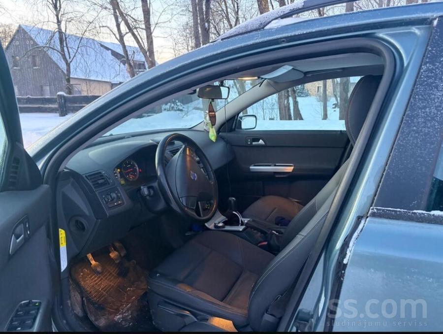 Volvo V50 2004 in Jekabpils, with an engine capacity of 2.00 L and mileage of 0 thousand km for 1500 €, photo 18 on AUTOMOTO.COM.LV