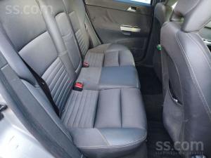 Volvo V50 2004 Rīga, ar dzinēja tilpumu 2.00 L un nobraukumu 274 tūkst. km par 800 €, foto 14 vietnē AUTOMOTO.COM.LV