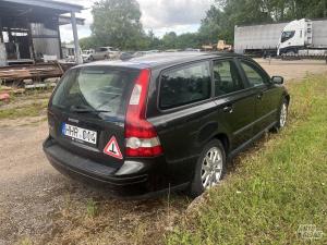 Вольво В50 2004 в Вилкавишкис, объемом двигателя 2.00 л и пробегом 430 тыс. км за 393 €, фото 4 на AUTOMOTO.COM.LV