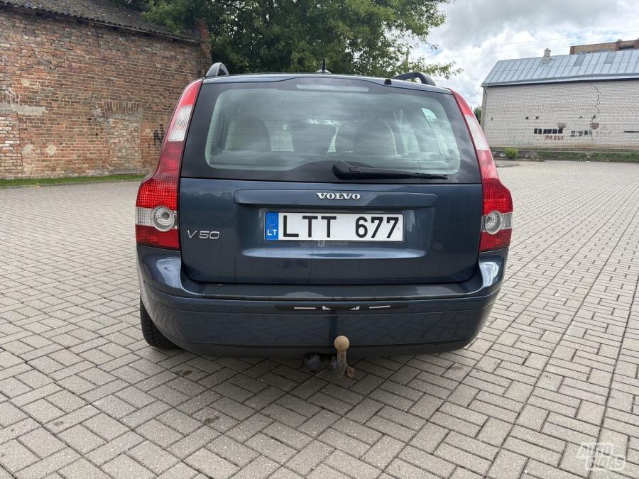Volvo V50 2004 Viļņa, ar dzinēja tilpumu 2.00 L un nobraukumu 346 tūkst. km par 1100 €, foto 11 vietnē AUTOMOTO.COM.LV