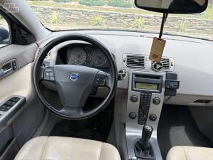 Volvo V50 2004 Viļņa, ar dzinēja tilpumu 2.00 L un nobraukumu 346 tūkst. km par 1100 €, foto 17 vietnē AUTOMOTO.COM.LV