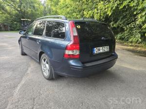 Вольво В50 2004 в Рига, объемом двигателя 2.00 л и пробегом 251 тыс. км за 1900 €, фото 5 на AUTOMOTO.COM.LV
