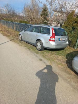 Volvo V50 2004 Viļņa, ar dzinēja tilpumu 2.00 L un nobraukumu 243 tūkst. km par 900 €, foto  vietnē AUTOMOTO.COM.LV