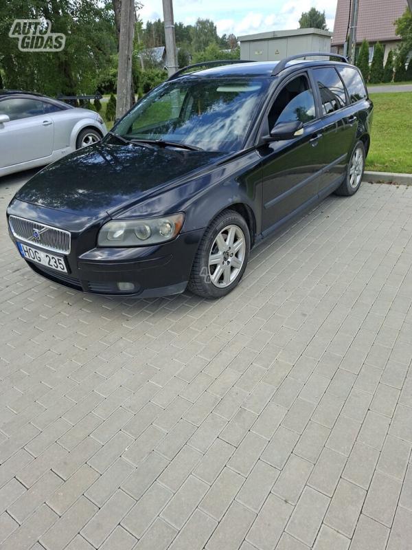 Вольво В50 2004 в Тракай, объемом двигателя 2.00 л и пробегом 330 тыс. км за 1000 €, фото 3 на AUTOMOTO.COM.LV