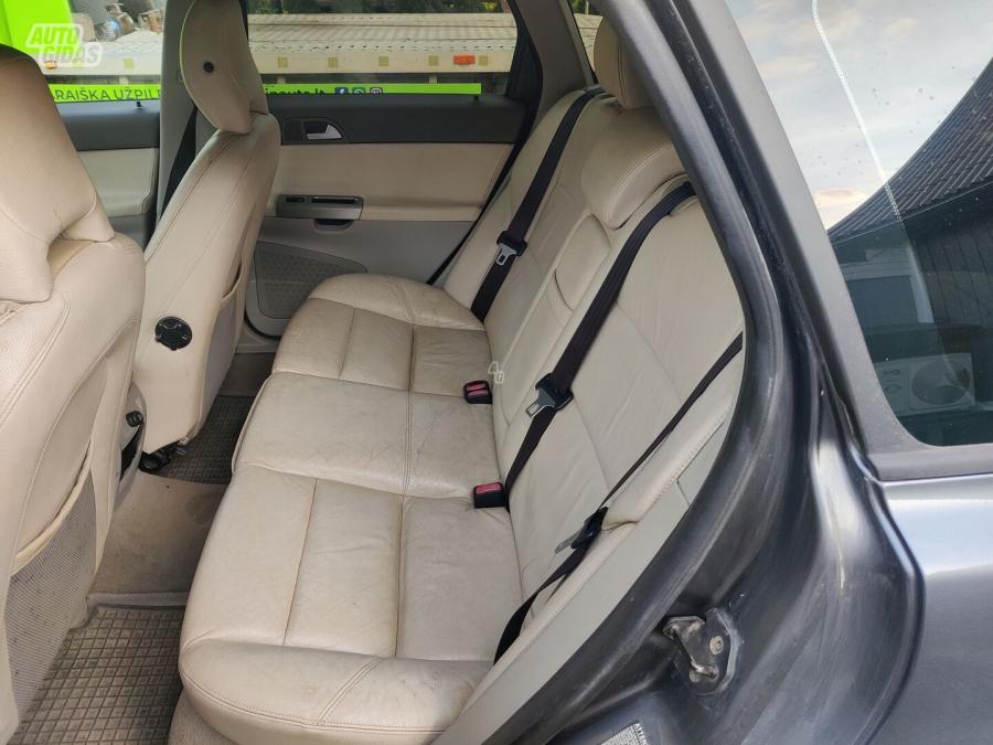 Volvo V50 2004 Šauļi, ar dzinēja tilpumu 2.00 L un nobraukumu 230 tūkst. km par 1150 €, foto 5 vietnē AUTOMOTO.COM.LV
