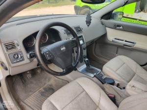 Volvo V50 2004 Šauļi, ar dzinēja tilpumu 2.00 L un nobraukumu 230 tūkst. km par 1150 €, foto 6 vietnē AUTOMOTO.COM.LV