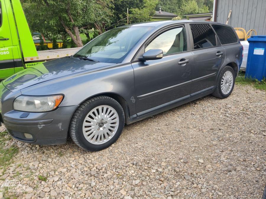 Volvo V50 2004 Šauļi, ar dzinēja tilpumu 2.00 L un nobraukumu 230 tūkst. km par 1150 €, foto 12 vietnē AUTOMOTO.COM.LV