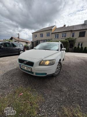 Volvo V50 2004 in Kaunas, with an engine capacity of 2.00 L and mileage of 386 thousand km for 580 €, photo  on AUTOMOTO.COM.LV