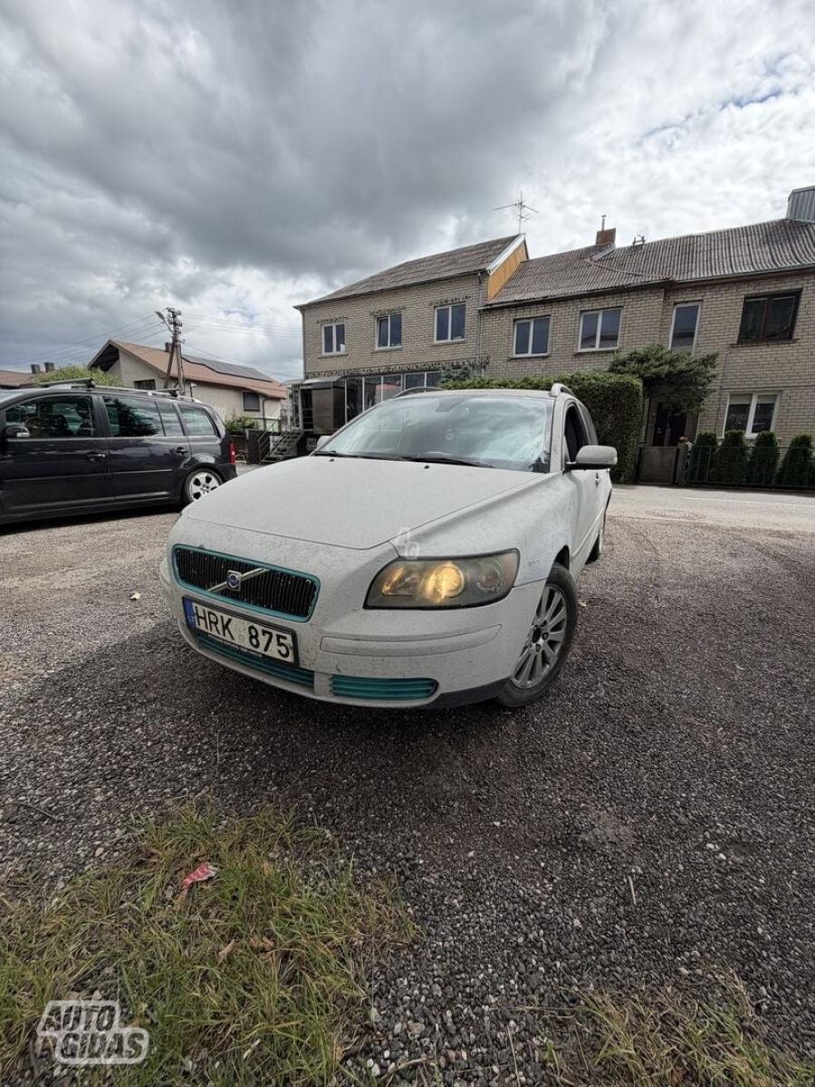 Volvo V50 2004 Kauņa, ar dzinēja tilpumu 2.00 L un nobraukumu 386 tūkst. km par 580 €, foto 1 vietnē AUTOMOTO.COM.LV