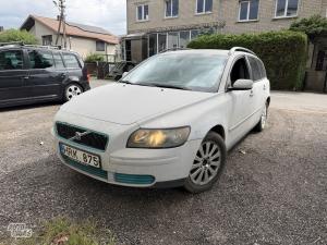 Volvo V50 2004 Kauņa, ar dzinēja tilpumu 2.00 L un nobraukumu 386 tūkst. km par 580 €, foto 3 vietnē AUTOMOTO.COM.LV