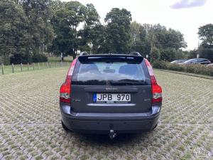 Volvo V50 2004 in Anyksciai, with an engine capacity of 2.00 L and mileage of 319 thousand km for 1650 €, photo 5 on AUTOMOTO.COM.LV
