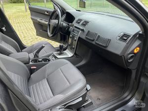 Volvo V50 2004 in Anyksciai, with an engine capacity of 2.00 L and mileage of 319 thousand km for 1650 €, photo 13 on AUTOMOTO.COM.LV