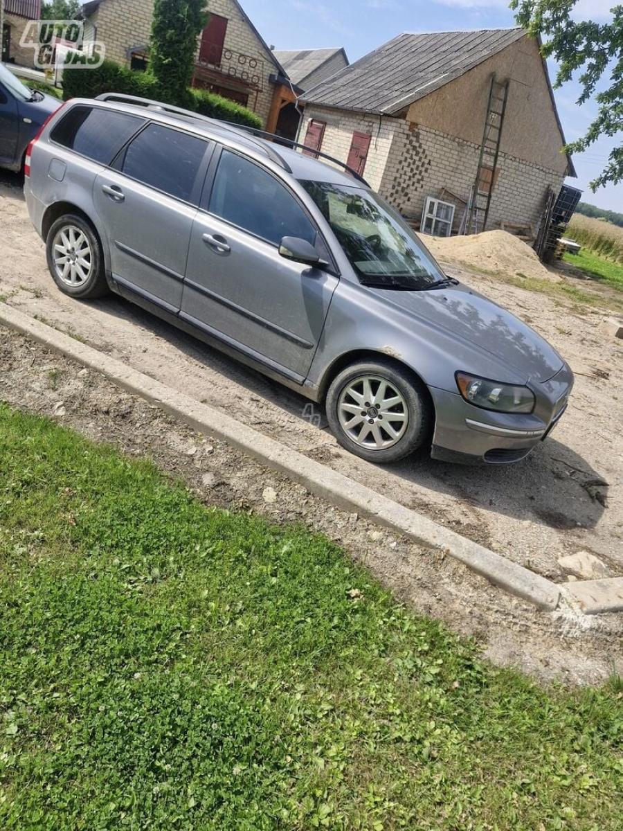 Volvo V50 2004 in Joniskis, with an engine capacity of 2.00 L and mileage of 300 thousand km for 750 €, photo 5 on AUTOMOTO.COM.LV