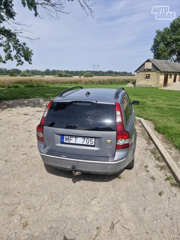 Volvo V50 2004 in Joniskis, with an engine capacity of 2.00 L and mileage of 300 thousand km for 750 €, photo 6 on AUTOMOTO.COM.LV