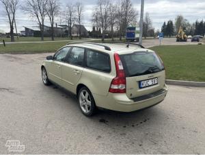 Volvo V50 2004 in Sakiai, with an engine capacity of 2.00 L and mileage of 351 thousand km for 1100 €, photo 4 on AUTOMOTO.COM.LV