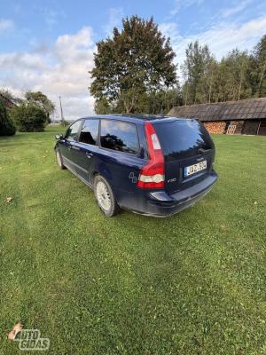 Volvo V50 2004 in Varena, with an engine capacity of 2.00 L and mileage of 321 thousand km for 800 €, photo 3 on AUTOMOTO.COM.LV