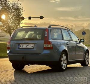 Volvo V50 2005 Tukums, ar dzinēja tilpumu 2.00 L un nobraukumu 0 tūkst. km par 1700 €, foto 2 vietnē AUTOMOTO.COM.LV