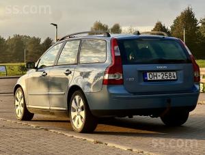 Volvo V50 2005 Tukums, ar dzinēja tilpumu 2.00 L un nobraukumu 0 tūkst. km par 1700 €, foto 3 vietnē AUTOMOTO.COM.LV