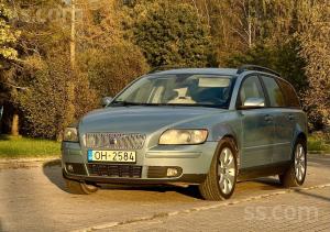 Volvo V50 2005 Tukums, ar dzinēja tilpumu 2.00 L un nobraukumu 0 tūkst. km par 1700 €, foto 4 vietnē AUTOMOTO.COM.LV