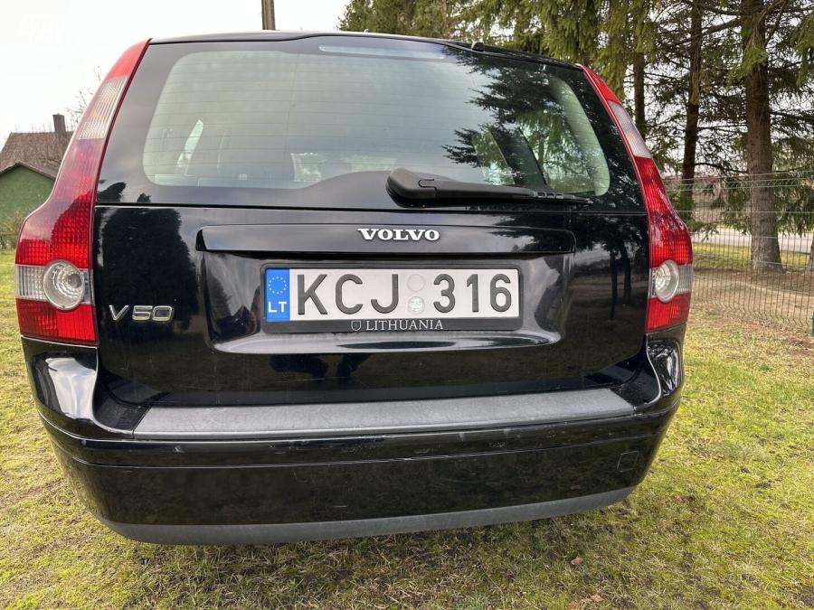 Volvo V50 2005 in Vilkaviskis, with an engine capacity of 1.60 L and mileage of 291 thousand km for 1250 €, photo 5 on AUTOMOTO.COM.LV