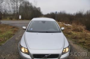 Volvo V50 2005 in Valmiera, with an engine capacity of 2.00 L and mileage of 385 thousand km for 1200 €, photo  on AUTOMOTO.COM.LV