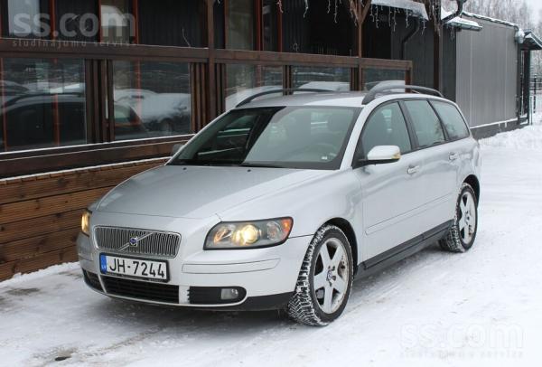Volvo V50 2005 in Riga, with an engine capacity of 2.00 L and mileage of 0 thousand km for 1890 €, photo 5 on AUTOMOTO.COM.LV