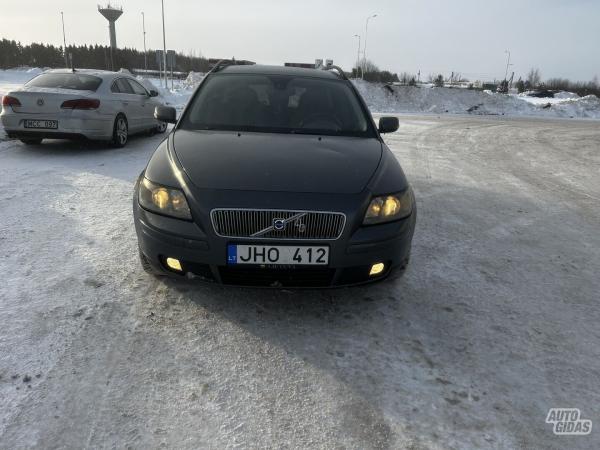 Volvo V50 2005 Gargždai, ar dzinēja tilpumu 1.60 L un nobraukumu 339 tūkst. km par 1100 €, foto 1 vietnē AUTOMOTO.COM.LV