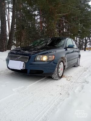 Volvo V50 2005 Viļņa, ar dzinēja tilpumu 1.60 L un nobraukumu 295 tūkst. km par 1750 €, foto  vietnē AUTOMOTO.COM.LV