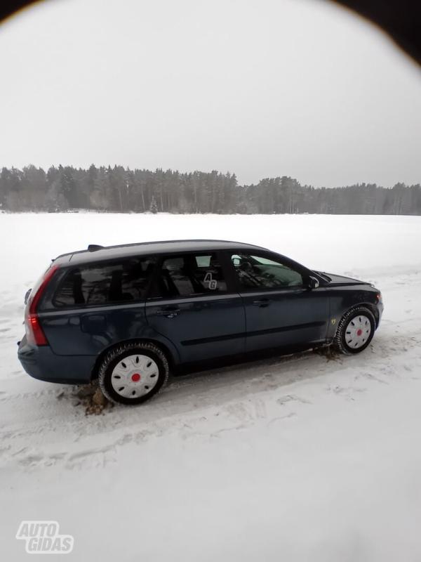 Вольво В50 2005 в Вильнюс, объемом двигателя 1.60 л и пробегом 295 тыс. км за 1750 €, фото 4 на AUTOMOTO.COM.LV