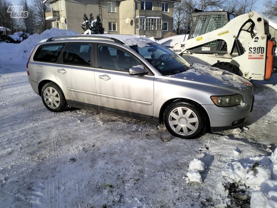 Volvo V50 2005 in Rietavas, with an engine capacity of 2.00 L and mileage of 330 thousand km for 750 €, photo 1 on AUTOMOTO.COM.LV