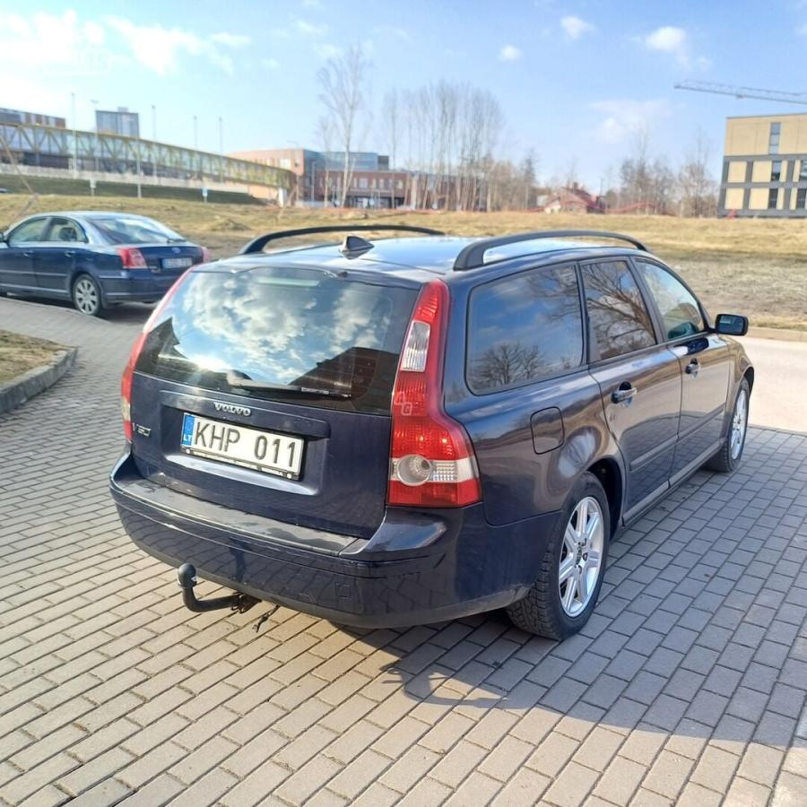 Volvo V50 2005 Klaipėda, ar dzinēja tilpumu 1.60 L un nobraukumu 429 tūkst. km par 790 €, foto 4 vietnē AUTOMOTO.COM.LV