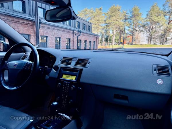 Вольво В50 2005 в Таллин, объемом двигателя 2.40 л и пробегом 280 тыс. км за 2799 €, фото 8 на AUTOMOTO.COM.LV