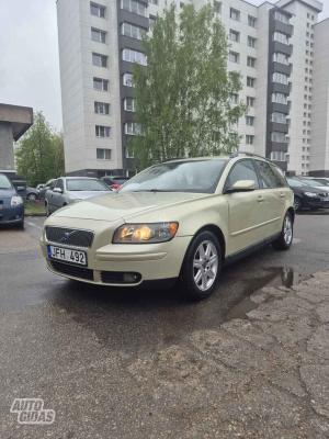 Volvo V50 2005 in Kaunas, with an engine capacity of 2.00 L and mileage of 307 thousand km for 1050 €, photo 4 on AUTOMOTO.COM.LV