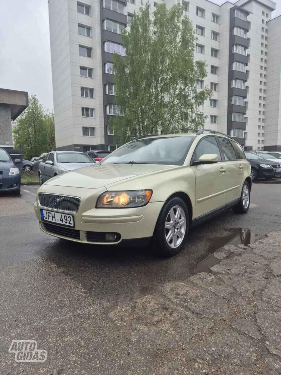 Volvo V50 2005 in Kaunas, with an engine capacity of 2.00 L and mileage of 307 thousand km for 1050 €, photo 4 on AUTOMOTO.COM.LV