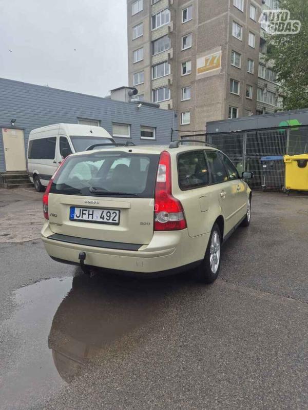 Volvo V50 2005 in Kaunas, with an engine capacity of 2.00 L and mileage of 307 thousand km for 1050 €, photo 6 on AUTOMOTO.COM.LV