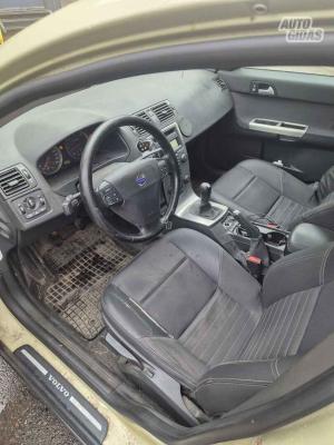 Volvo V50 2005 in Kaunas, with an engine capacity of 2.00 L and mileage of 307 thousand km for 1050 €, photo 9 on AUTOMOTO.COM.LV