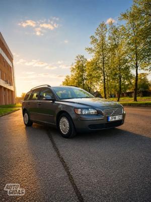 Volvo V50 2005 in Siauliai, with an engine capacity of 1.60 L and mileage of 316 thousand km for 1350 €, photo  on AUTOMOTO.COM.LV