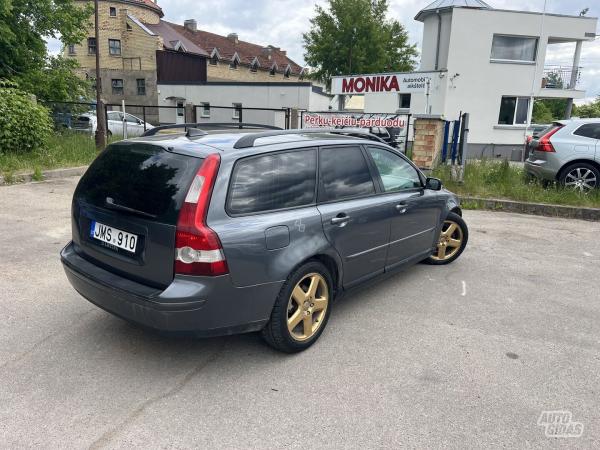 Volvo V50 2005 Šauļi, ar dzinēja tilpumu 2.00 L un nobraukumu 363 tūkst. km par 999 €, foto 6 vietnē AUTOMOTO.COM.LV