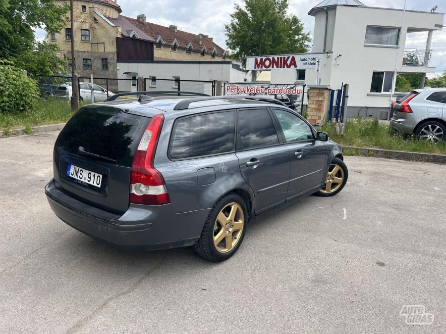 Вольво В50 2005 в Шяуляй, объемом двигателя 2.00 л и пробегом 363 тыс. км за 999 €, фото 7 на AUTOMOTO.COM.LV