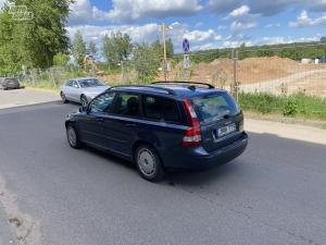 Volvo V50 2005 in Vilnius, with an engine capacity of 2.40 L and mileage of 280 thousand km for 1200 €, photo 3 on AUTOMOTO.COM.LV
