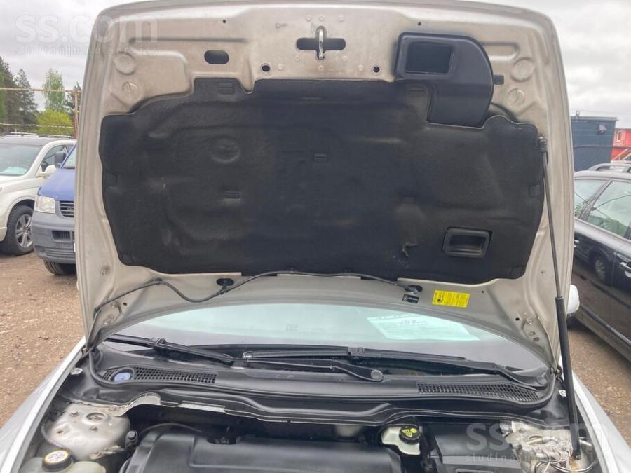 Volvo V50 2005 Rīga, ar dzinēja tilpumu 1.60 L un nobraukumu 346 tūkst. km par 1750 €, foto 9 vietnē AUTOMOTO.COM.LV