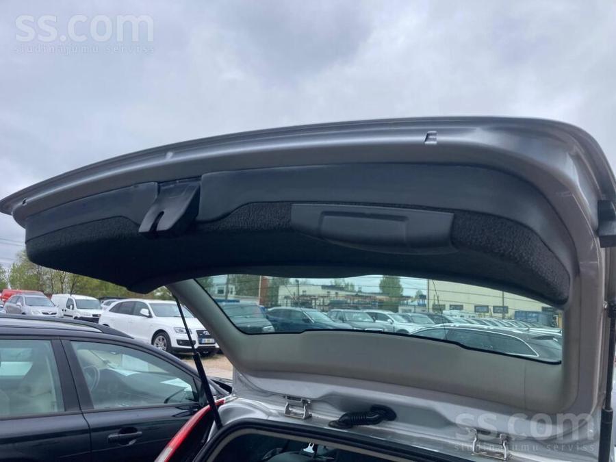 Volvo V50 2005 Rīga, ar dzinēja tilpumu 1.60 L un nobraukumu 346 tūkst. km par 1750 €, foto 13 vietnē AUTOMOTO.COM.LV