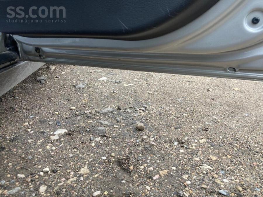 Volvo V50 2005 Rīga, ar dzinēja tilpumu 1.60 L un nobraukumu 346 tūkst. km par 1750 €, foto 14 vietnē AUTOMOTO.COM.LV