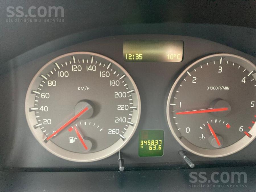 Volvo V50 2005 Rīga, ar dzinēja tilpumu 1.60 L un nobraukumu 346 tūkst. km par 1750 €, foto 21 vietnē AUTOMOTO.COM.LV