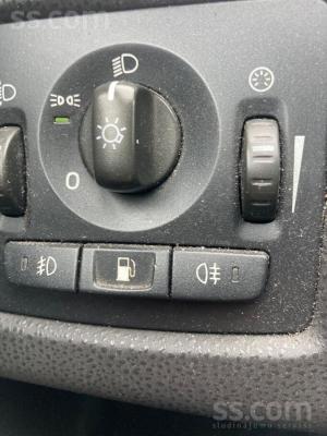 Volvo V50 2005 Rīga, ar dzinēja tilpumu 1.60 L un nobraukumu 346 tūkst. km par 1750 €, foto 22 vietnē AUTOMOTO.COM.LV