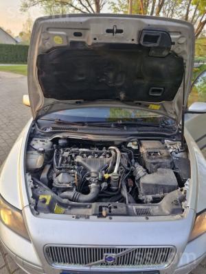 Volvo V50 2005 in Aluksne, with an engine capacity of 2.00 L and mileage of 445 thousand km for 1100 €, photo 11 on AUTOMOTO.COM.LV