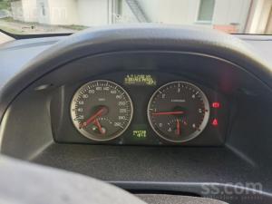Volvo V50 2005 in Aluksne, with an engine capacity of 2.00 L and mileage of 445 thousand km for 1100 €, photo 12 on AUTOMOTO.COM.LV