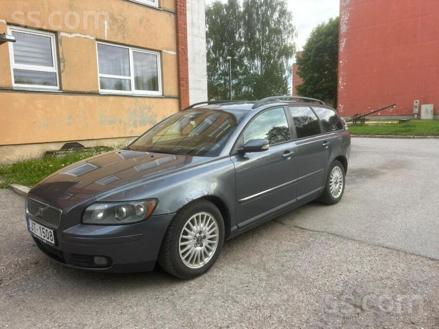 Volvo V50 2005 Kuldīga, ar dzinēja tilpumu 2.00 L un nobraukumu 0 tūkst. km par 1400 €, foto 5 vietnē AUTOMOTO.COM.LV