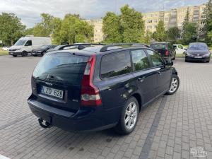 Вольво В50 2005 в Каунас, объемом двигателя 2.00 л и пробегом 300 тыс. км за 1850 €, фото 4 на AUTOMOTO.COM.LV